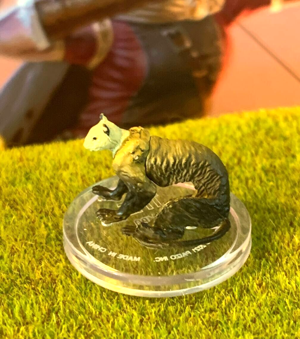 Rompo D&D Miniature Dungeons Dragons Mwangi Expanse animal medium drui ...