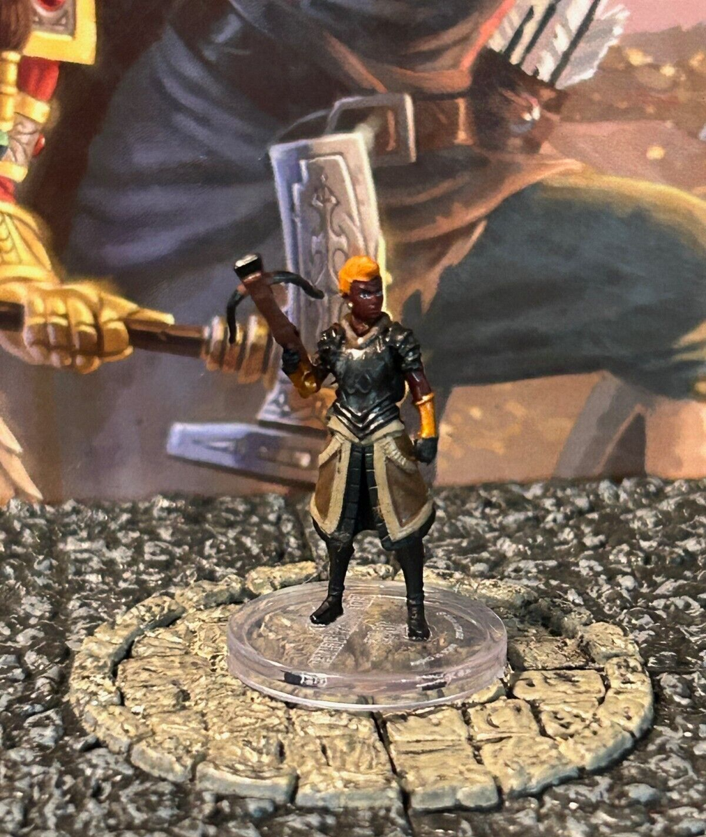 Fire Genasi Fighter D&D Miniature Dungeons Dragons Fangs Talons 16 rog ...