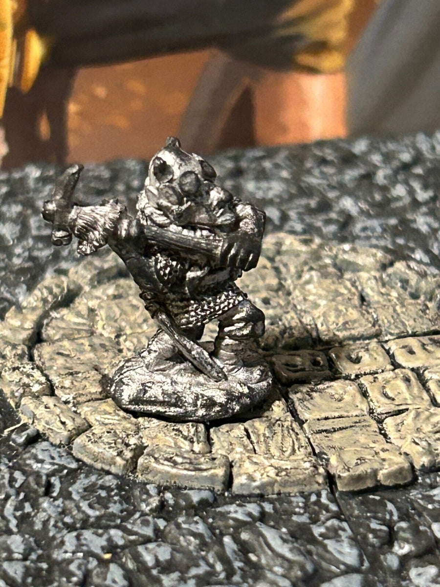 Goblin Warrior w/ Pick Shield Vintage Ral Partha Miniature D&D Dungeon ...