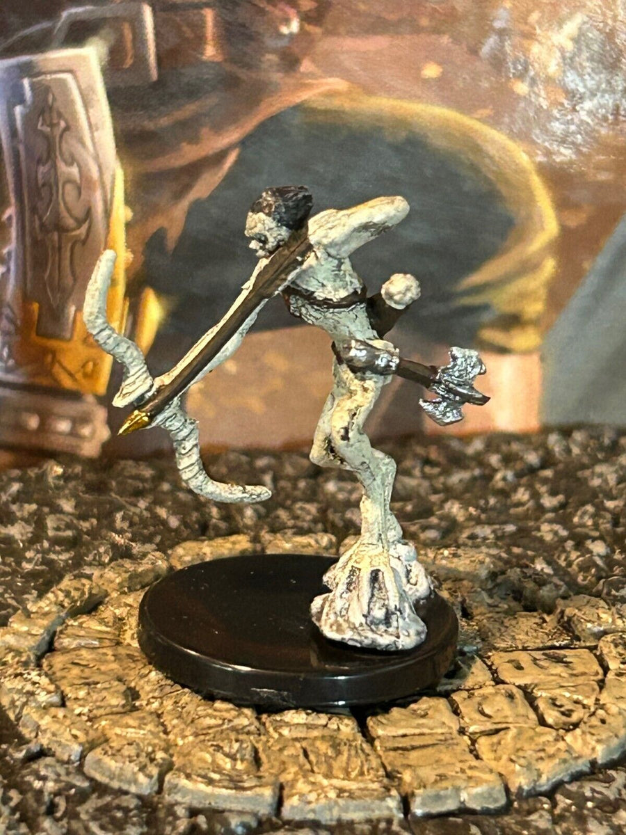 Baykok D&D Miniature Dungeons Dragons Deep undead zombie wight warrior ...
