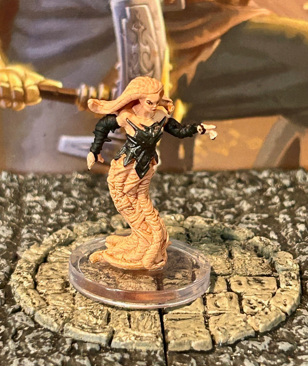 Gylou Handmaiden Devil Pathfinder Planar Perils D&D Miniature Dungeons ...